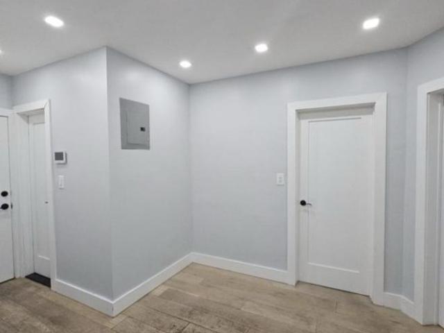 2 Br, 1 bath, Condo 325 Avenue E