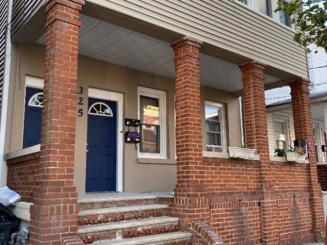 2 Br, 1 bath, Condo 325 S 7th St