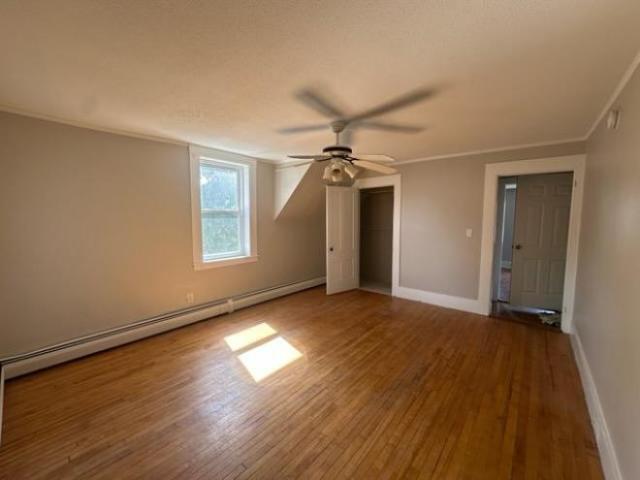 2 Br, 1 bath, Condo 326 Lake Ave