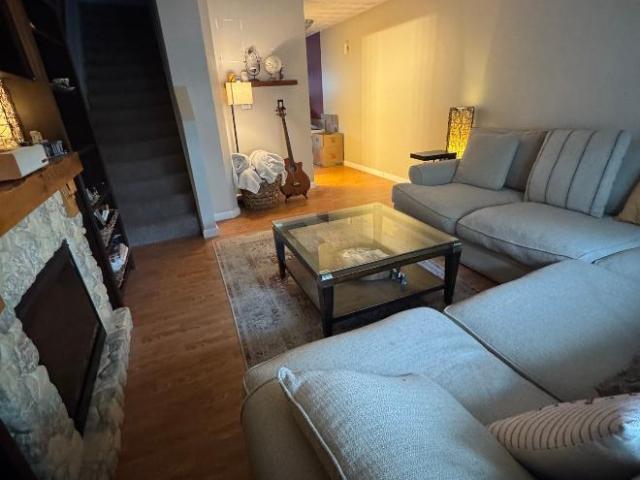 2 Br, 1 bath, Condo 327 Lockwood St