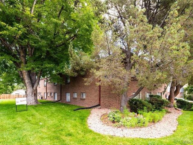 2 Br, 1 bath, Condo 3300 S Clarkson St
