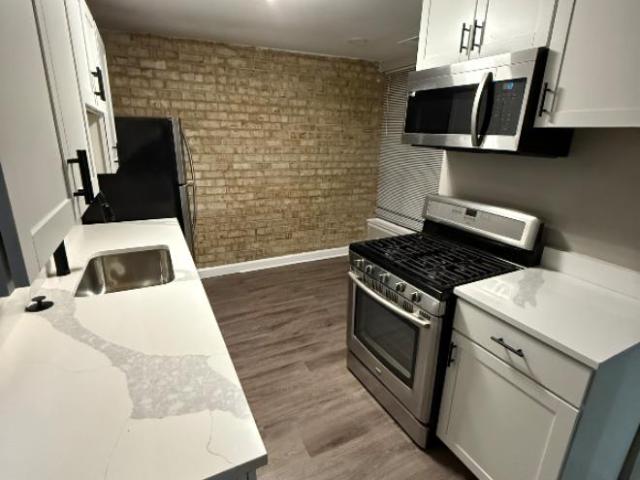 2 Br, 1 bath, Condo 3301 Huntley Square Dr