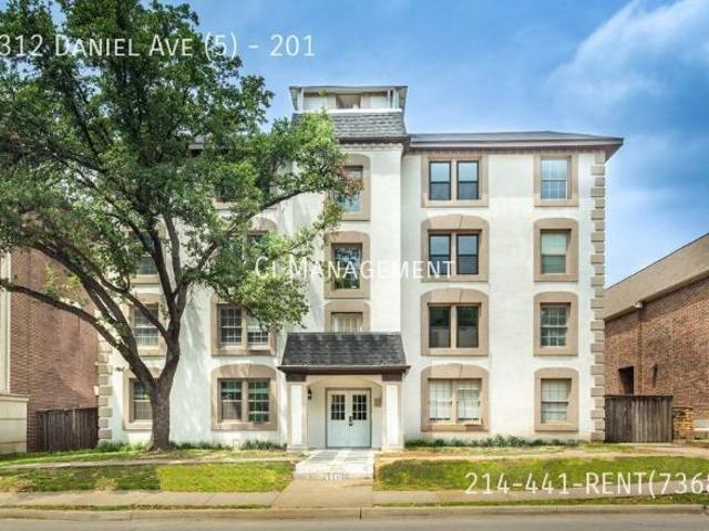 2 Br, 1 bath, Condo 3312 Daniel Ave