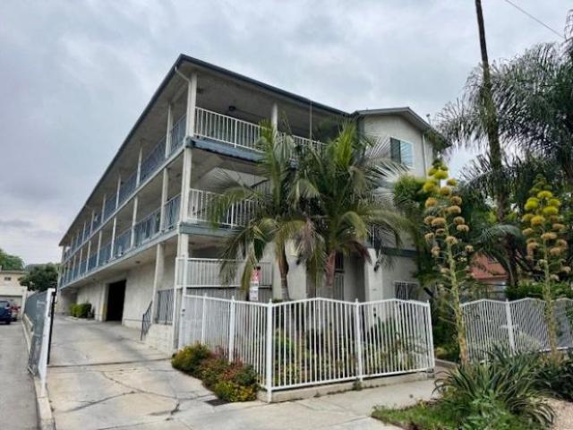 2 Br, 1 bath, Condo 3325 Andrita St