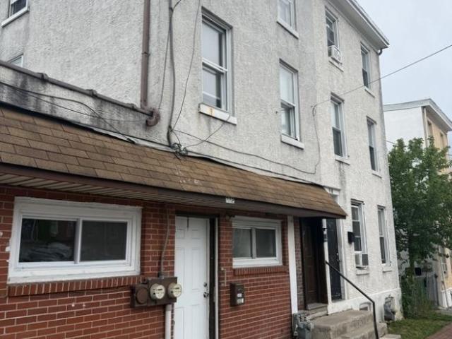 2 Br, 1 bath, Condo 332 Green St