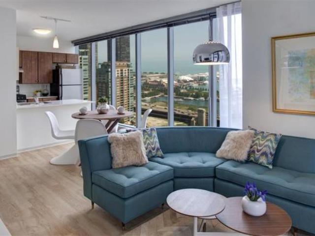 2 Br, 1 bath, Condo 333 E Wacker