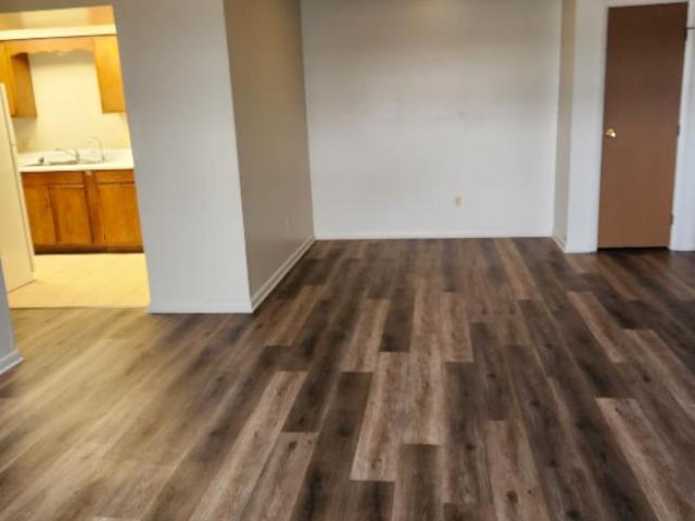 2 Br, 1 bath, Condo 333 N Detroit St