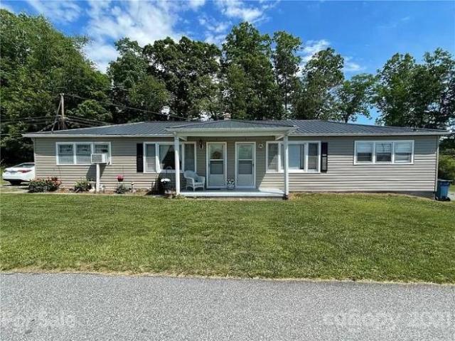 2 Br, 1 bath, Condo 3350 Clay Court