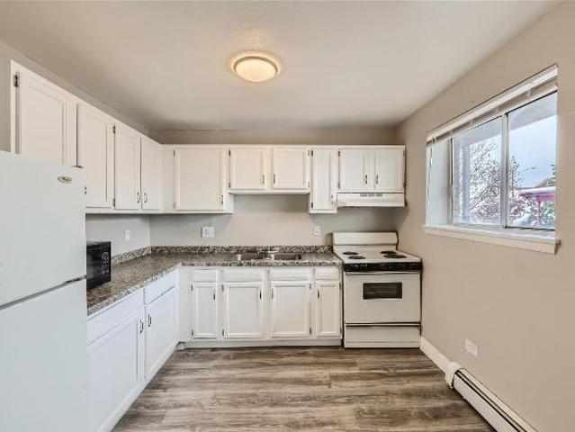 2 Br, 1 bath, Condo 3351 N Lafayette St