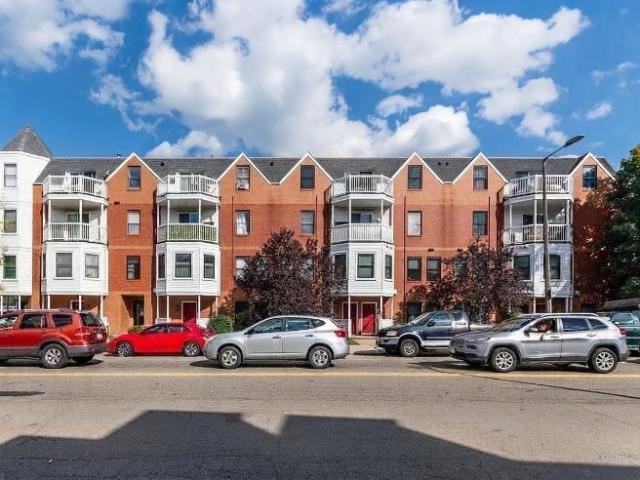 2 Br, 1 bath, Condo 336 Adams St