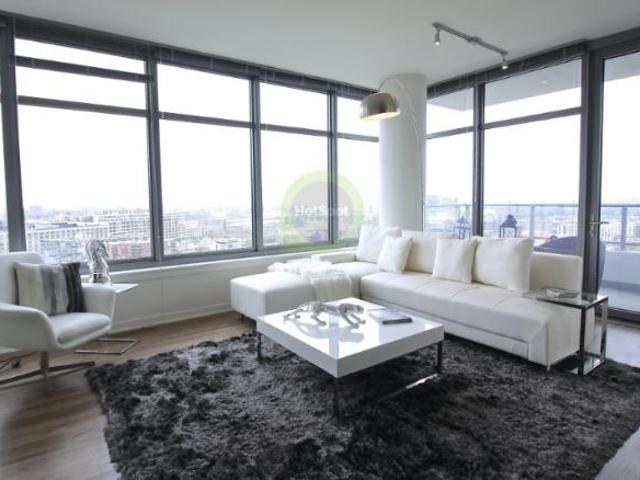 2 Br, 1 bath, Condo 338 W Chestnut