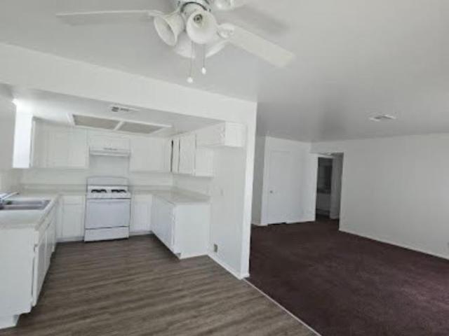 2 Br, 1 bath, Condo 3400 15th St West