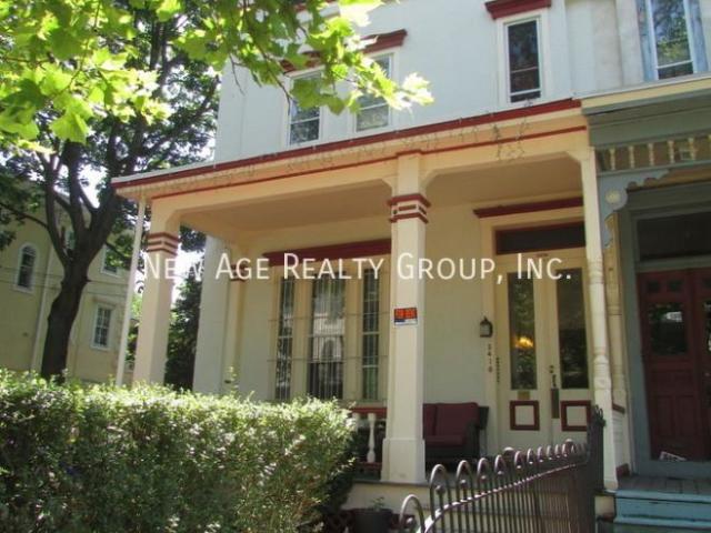 2 Br, 1 bath, Condo 3416 Baring St