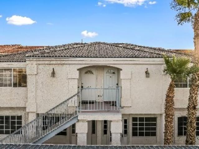 2 Br, 1 bath, Condo 3423 Mccormick Blvd