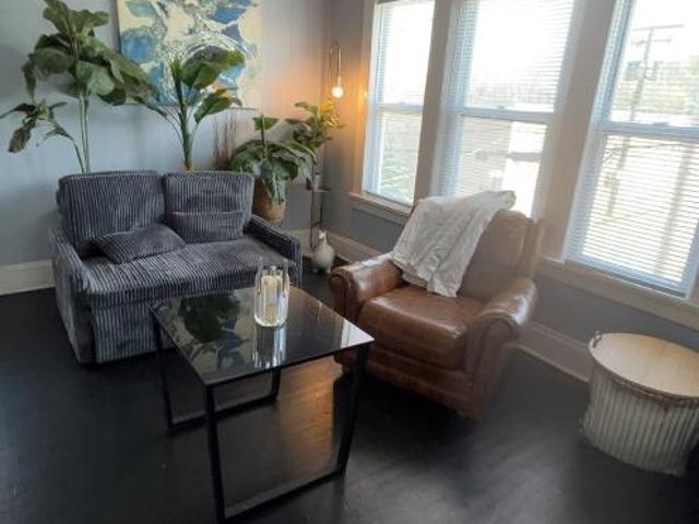 2 Br, 1 bath, Condo 3454 East 76th Street