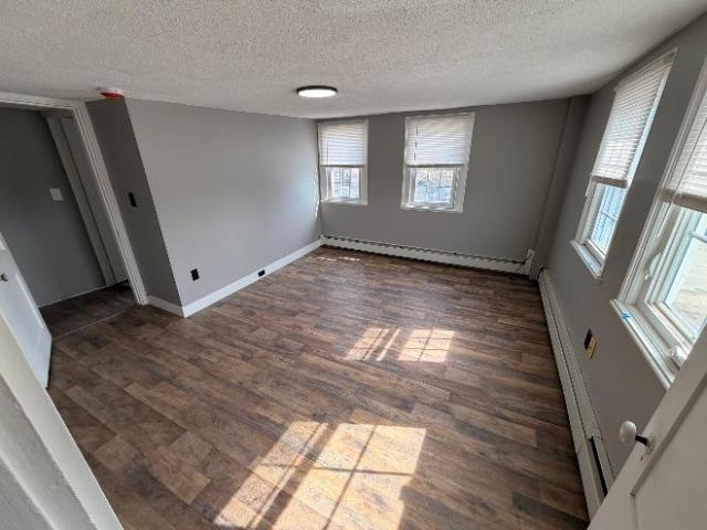 2 Br, 1 bath, Condo 34 Commercial St