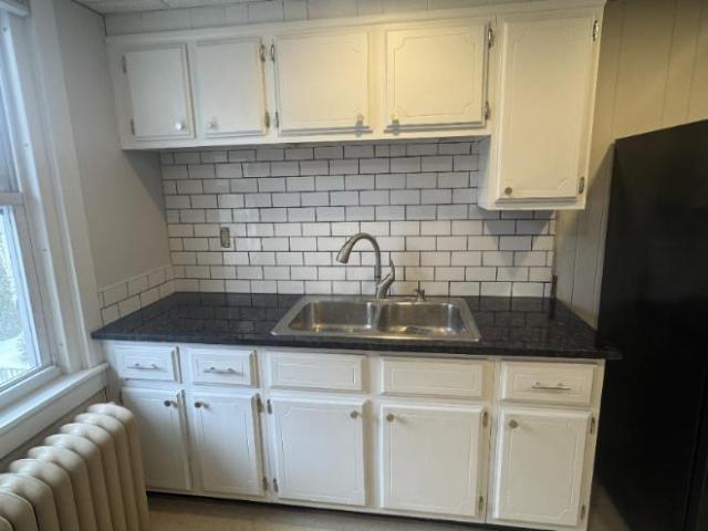 2 Br, 1 bath, Condo 34 E Lancaster Avenue