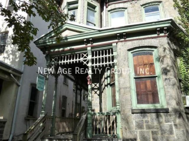 2 Br, 1 bath, Condo 3515 Hamilton Street