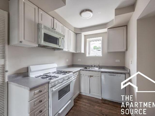 2 Br, 1 bath, Condo 3517 West Grace Street