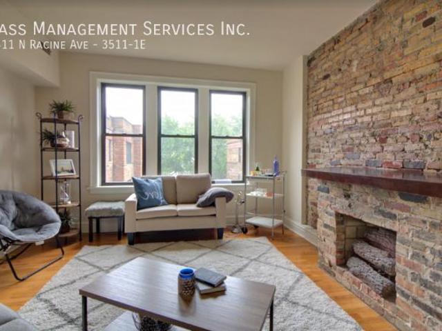 2 Br, 1 bath, Condo 3511 N Racine Ave