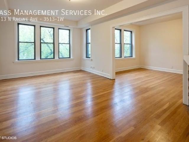 2 Br, 1 bath, Condo 3513 N Racine Ave