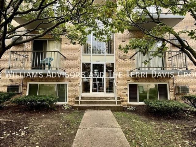 2 Br, 1 bath, Condo 3527 Werk Rd
