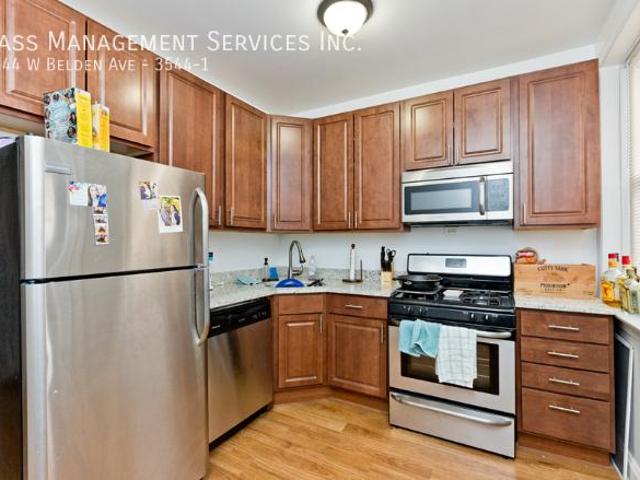 2 Br, 1 bath, Condo 3544 W Belden Ave