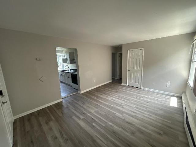 2 Br, 1 bath, Condo 3547 Harvey Ave
