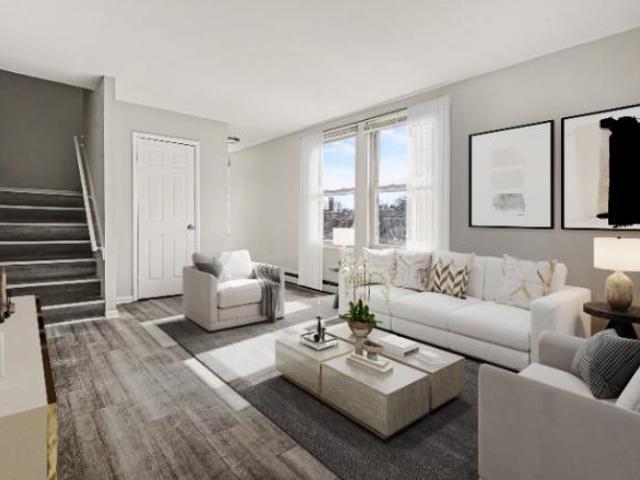 2 Br, 1 bath, Condo 3549 Harvey Ave