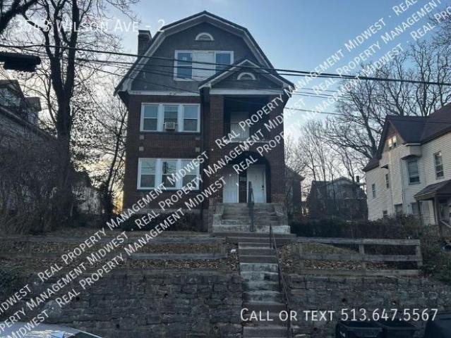2 Br, 1 bath, Condo 3543 Wilson Ave