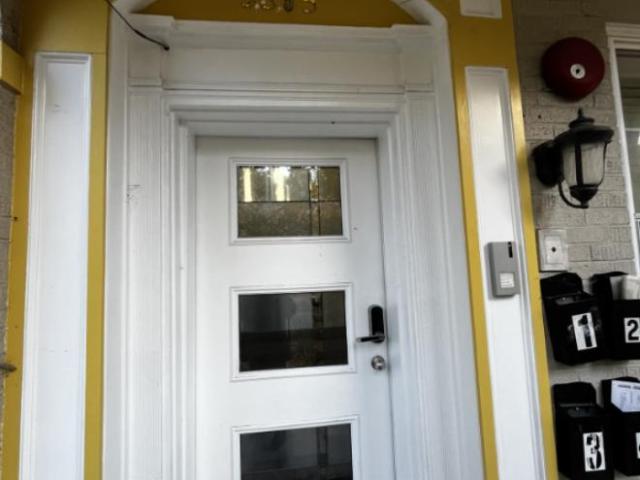 2 Br, 1 bath, Condo 3555 16th St NW