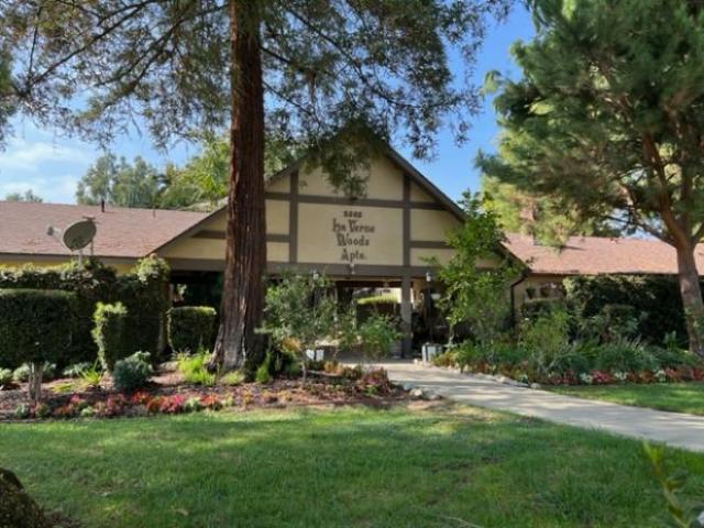 2 Br, 1 bath, Condo 3563 D St