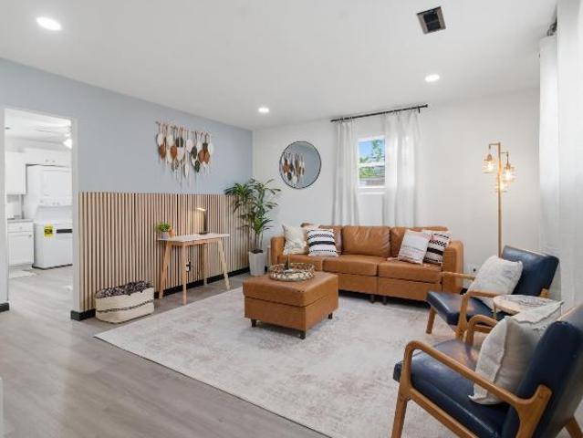 2 Br, 1 bath, Condo 361 Cherry St