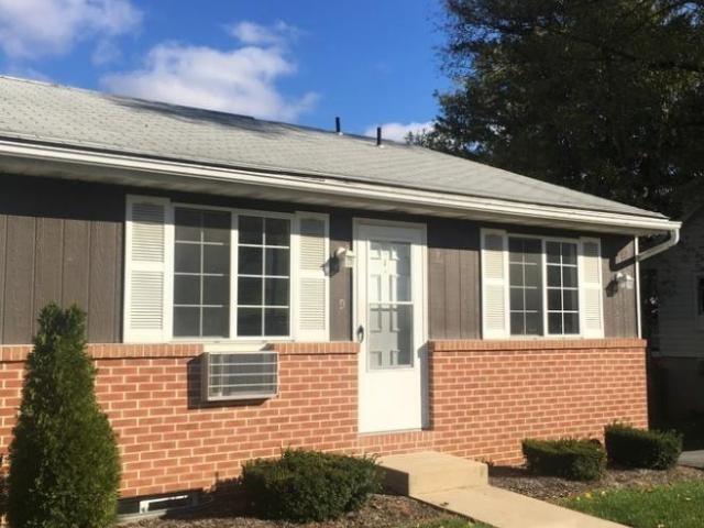 2 Br, 1 bath, Condo 361 East Maple Street