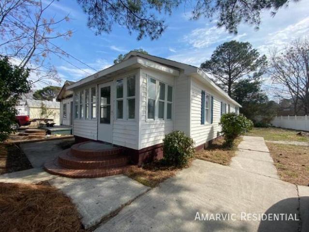 2 Br, 1 bath, Condo 3625 South Walnut St