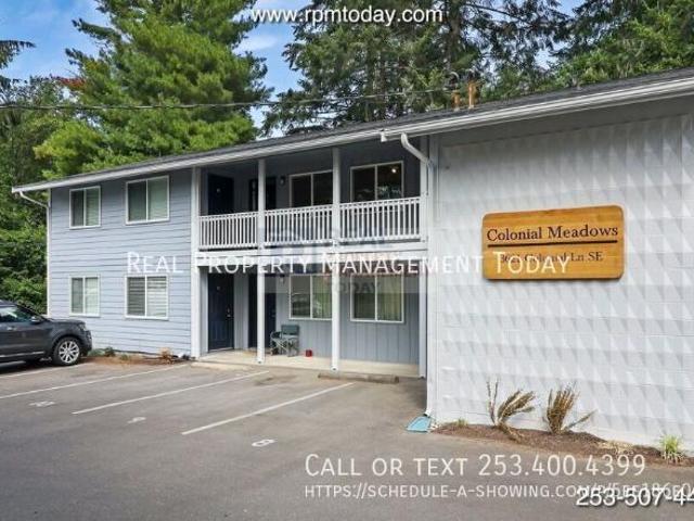 2 Br, 1 bath, Condo 3621 Colonial Lane SE