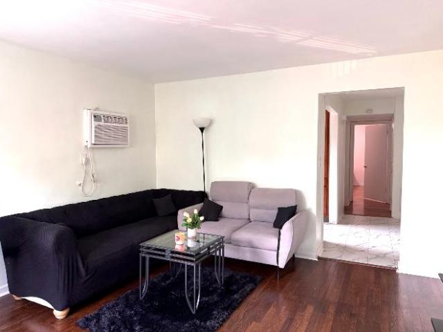2 Br, 1 bath, Condo 3638 Northdale Place