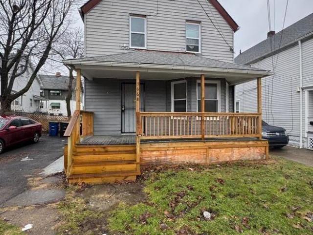 2 Br, 1 bath, Condo 3668 W 48th St