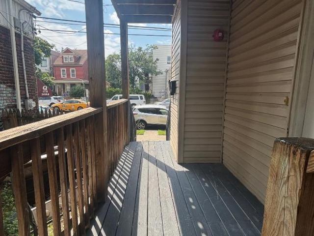 2 Br, 1 bath, Condo 366 11th Ave
