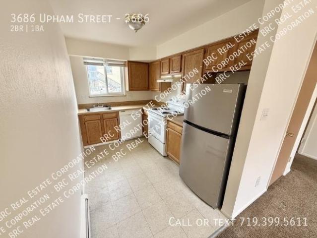 2 Br, 1 bath, Condo 3686 Upham Street