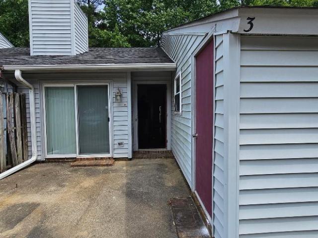 2 Br, 1 bath, Condo 3705 Nealshire Dr