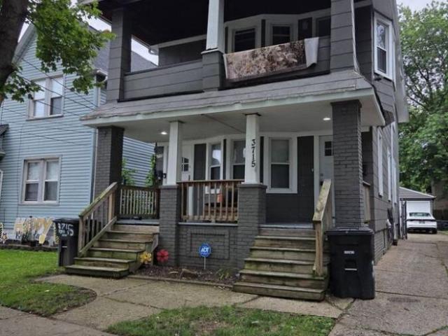 2 Br, 1 bath, Condo 3715 W 39th St