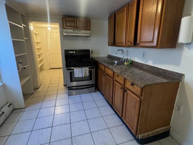 2 Br, 1 bath, Condo 3712 Winchester Ave