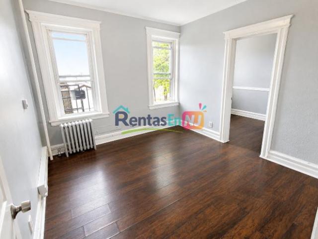 2 Br, 1 bath, Condo 373 Fairmount Ave