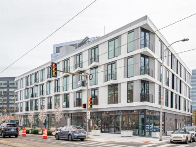 2 Br, 1 bath, Condo 3748 Lancaster Ave