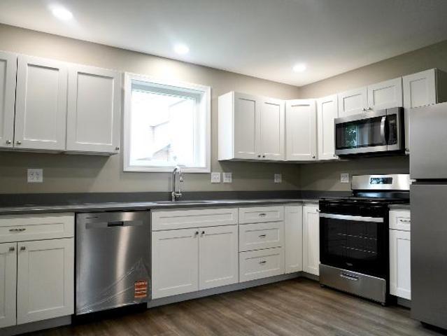 2 Br, 1 bath, Condo 375 Lincoln Street