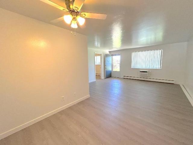 2 Br, 1 bath, Condo 375 S Depew St