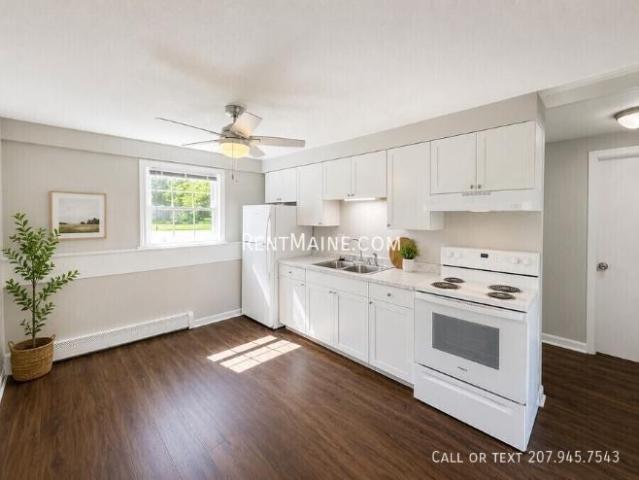 2 Br, 1 bath, Condo 381 Pine St