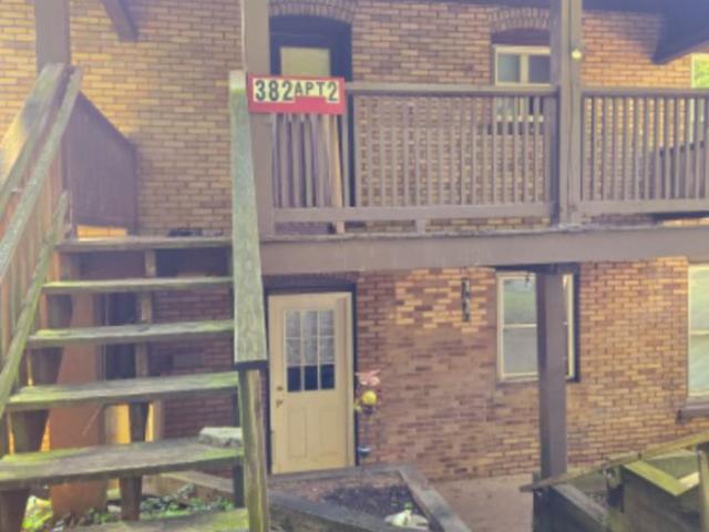 2 Br, 1 bath, Condo 382 Pine St