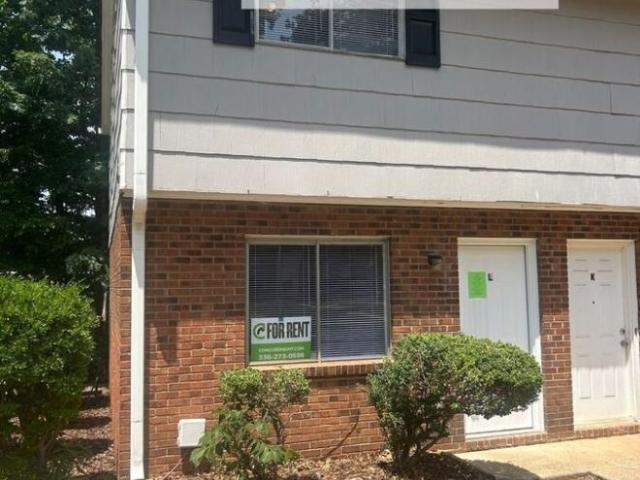 2 Br, 1 bath, Condo 3838 West Ave